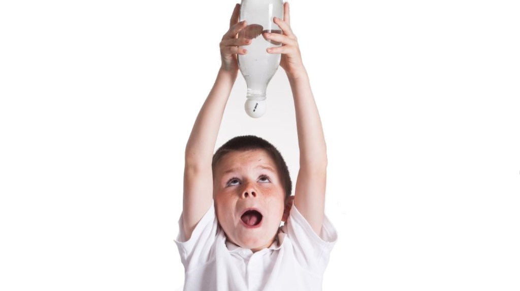 Water Ping Pong – Chemistry with Cabbage